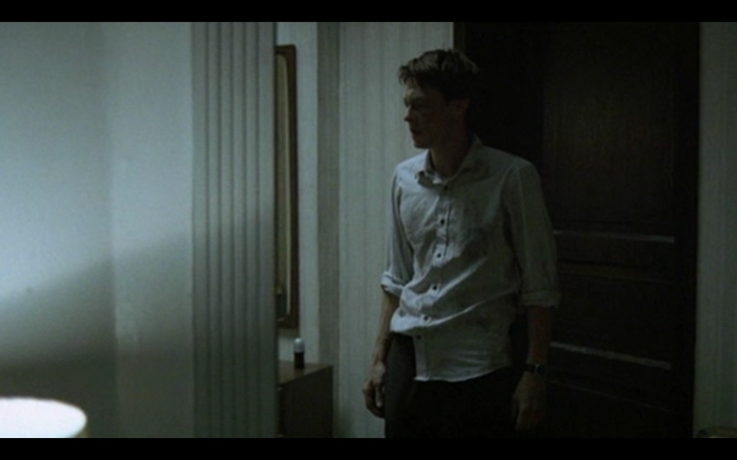 Naboer (2005) - CreepyShake.com